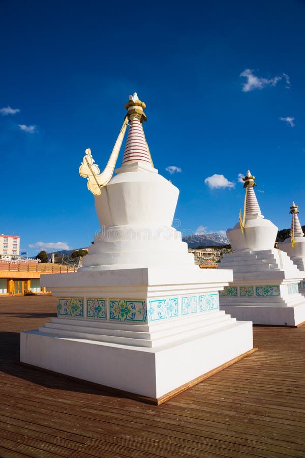 Stupa budista foto de archivo. Imagen de exterior, budista - 31160478
