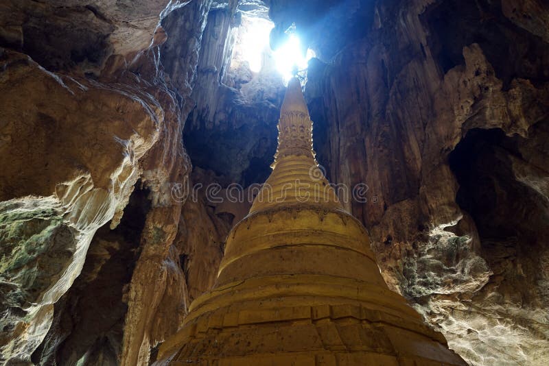 Kaw Goon cave editorial stock photo. Image of cave, entrance - 90851468