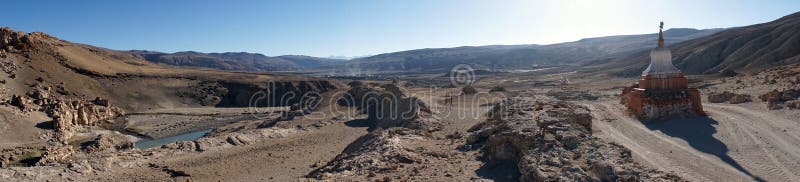 Stupa in Garuda valley stock photo. Image of river, road - 94090232