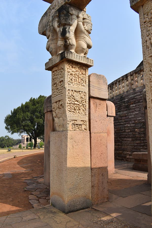 Stupa No 1, West Gateway, Left Pillar Inside Panel 1 Sama Jataka and ...