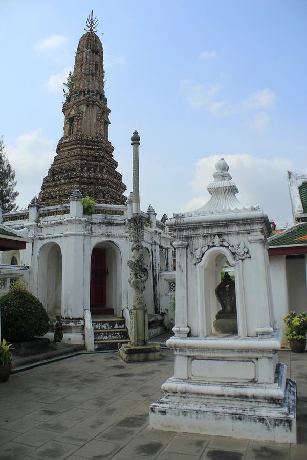 Stupa stock image. Image of asia, golden, buddhist, building - 30590775