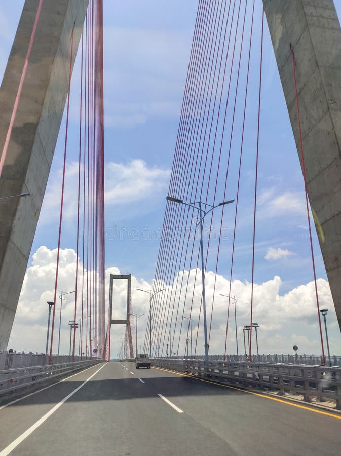 Sturdy Pillars on the Suramadu Bridge Editorial Photography - Image of ...