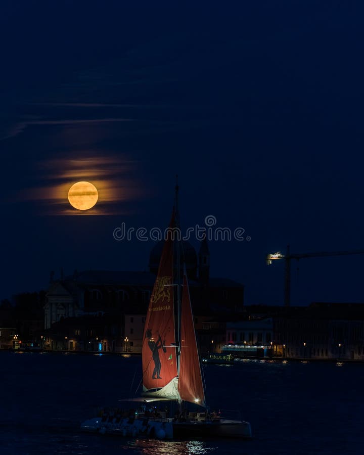 Sturgeon Supermoon Over the Lagoon in Venice, Italy on August 2022 ...