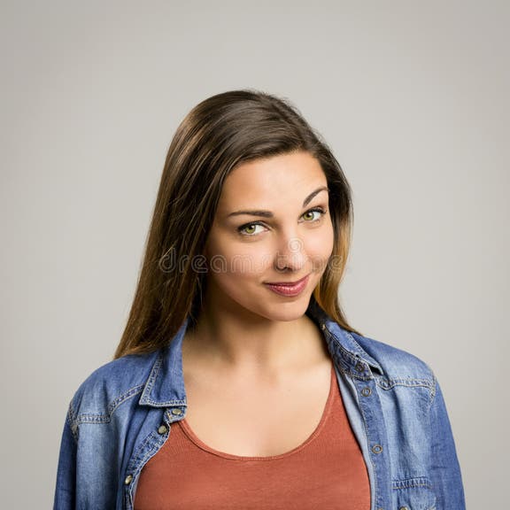 Stygg framsida arkivfoto. Bild av framsida, tillfälligt - 85192858