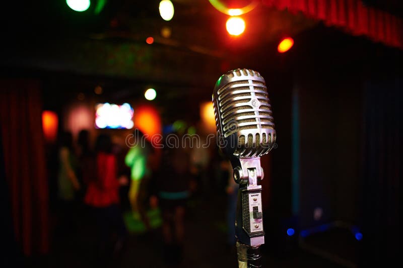 Silver-colored Microphone Picture. Image: 109908833