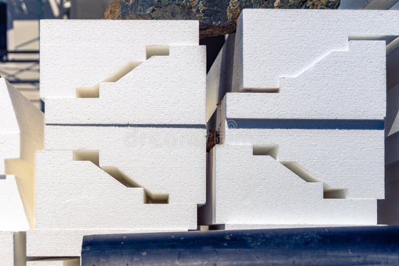 Styrofoam Blocks with Armored Concrete Inside - Building Under ...