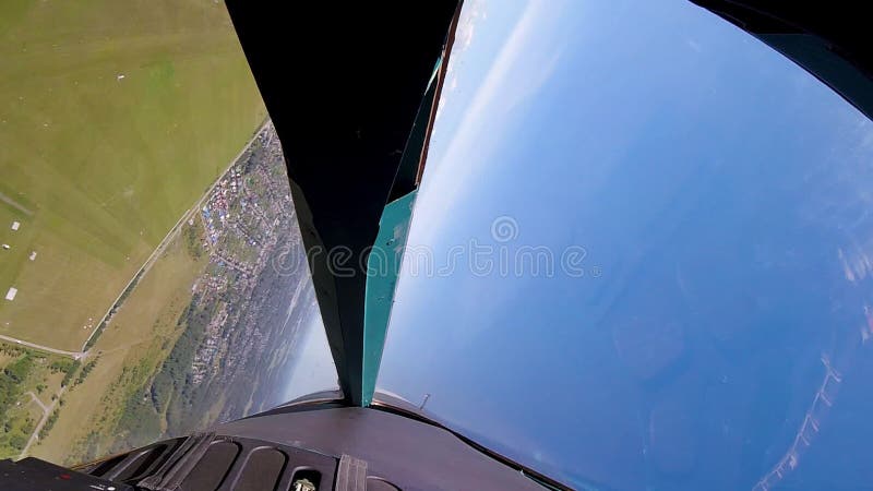 Su-35 Aircraft Performs a Dead Loop in Air and Rotates Flying Like a ...