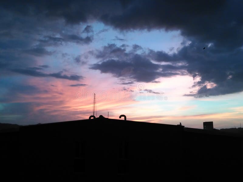 Su luminiscencia imagen de archivo. Imagen de cielo, piel - 96940995