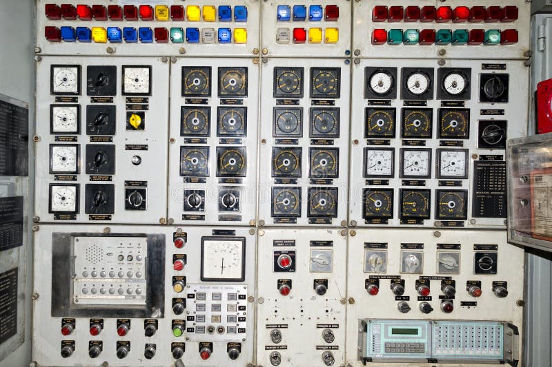 Submarine control panel stock image. Image of torpedo - 39180867