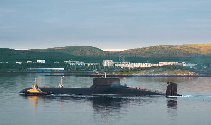 Submarino Nuclear Russo Dmitry Donskoy Foto de Stock - Imagem de nazism ...