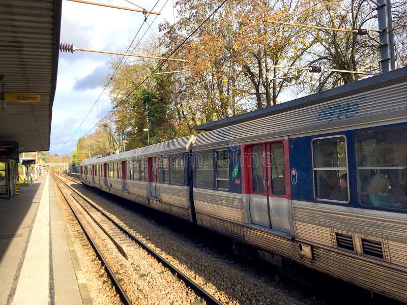 Suburban train editorial stock photo. Image of station - 38159993