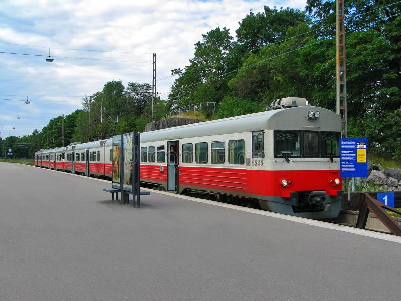 Suburban train on station stock image. Image of electric - 31089489