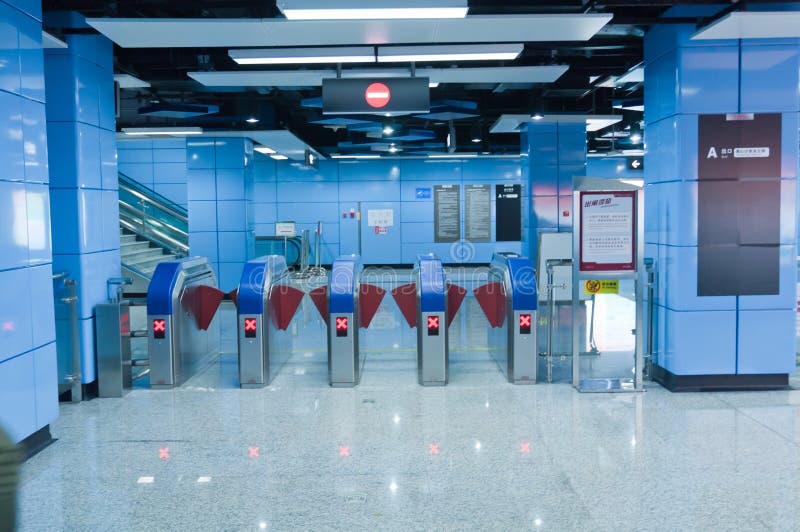 Subway APM Line in Guangzhou Editorial Photo - Image of glass, lines ...