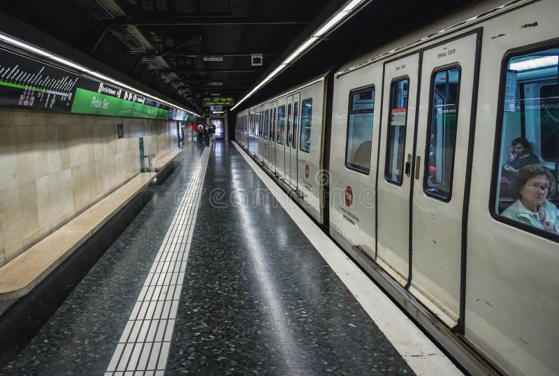 Subway in Barcelona, Spain editorial image. Image of catalan - 281963805