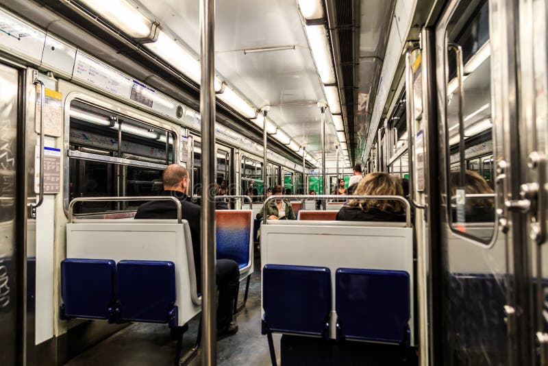 Paris metro in station editorial stock photo. Image of train - 52715508