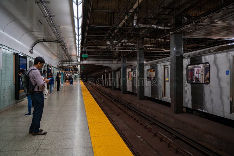 Subway Station Platform Wellesley in Toronto. Editorial Photo - Image ...