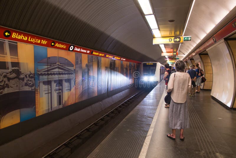 Subway Station Underground Budapest Editorial Photography - Image of ...
