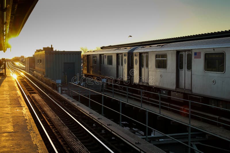 Subway Train in New York editorial photo. Image of dusk - 140506731