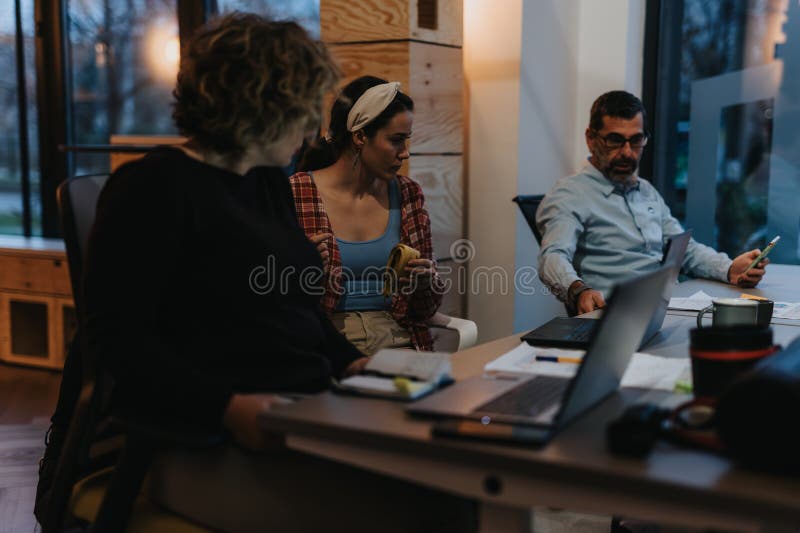 Successful Multiethnic Team Collaboration and Innovation in the Office ...