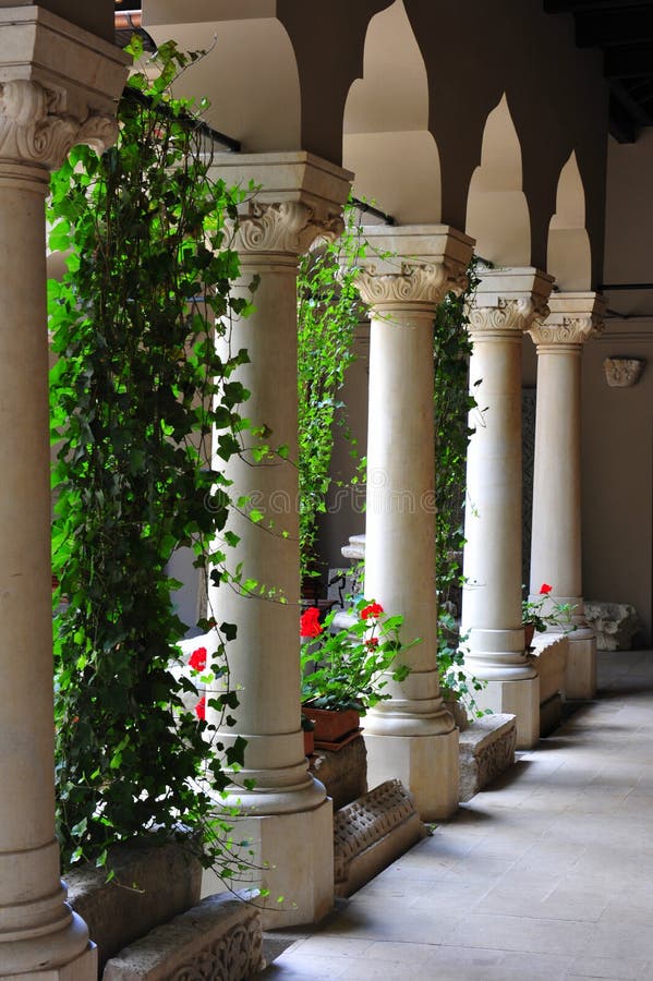 Spanish Courtyard stock image. Image of colonnade, quadrangle - 461741