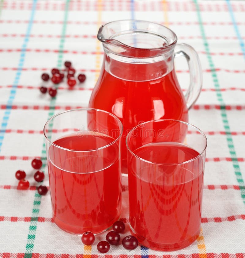 Suco de arando imagem de stock. Imagem de branco, alimento - 31973727