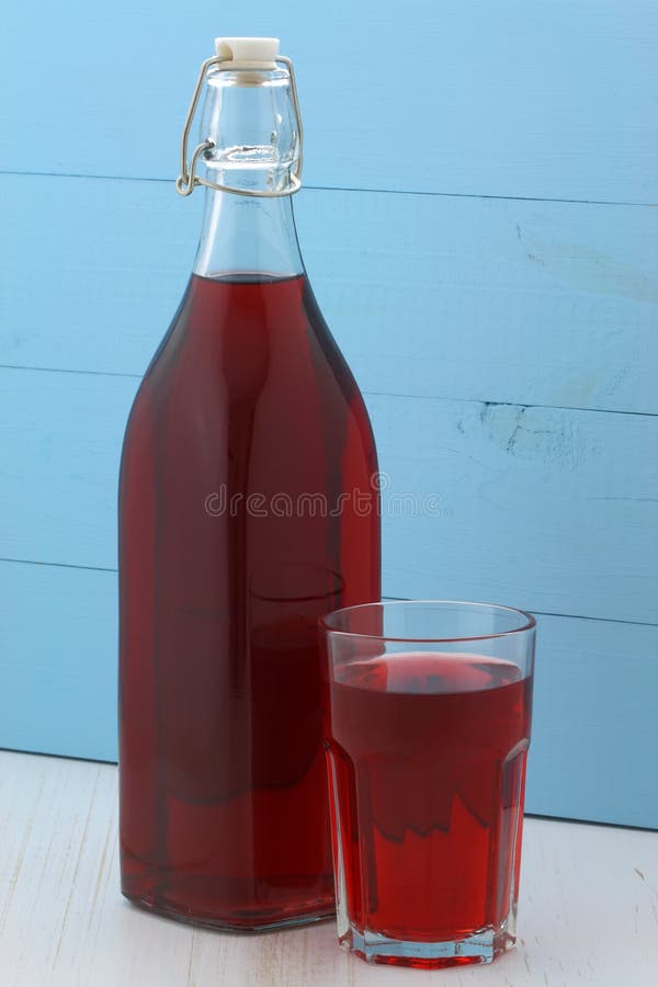 Suco de arando delicioso foto de stock. Imagem de frasco - 88142064