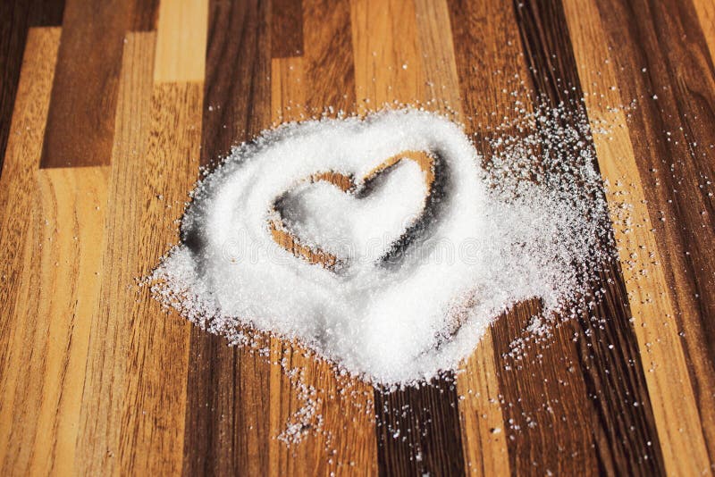 Sucre en forme de coeur image stock. Image du symbole - 37266741