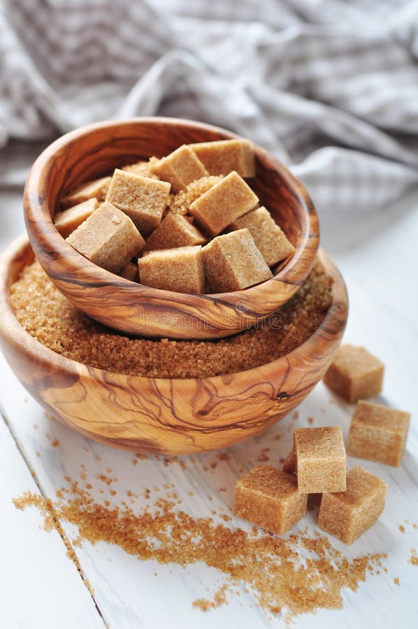 Sucre roux image stock. Image of brut, ingrédient, cristal - 33220163