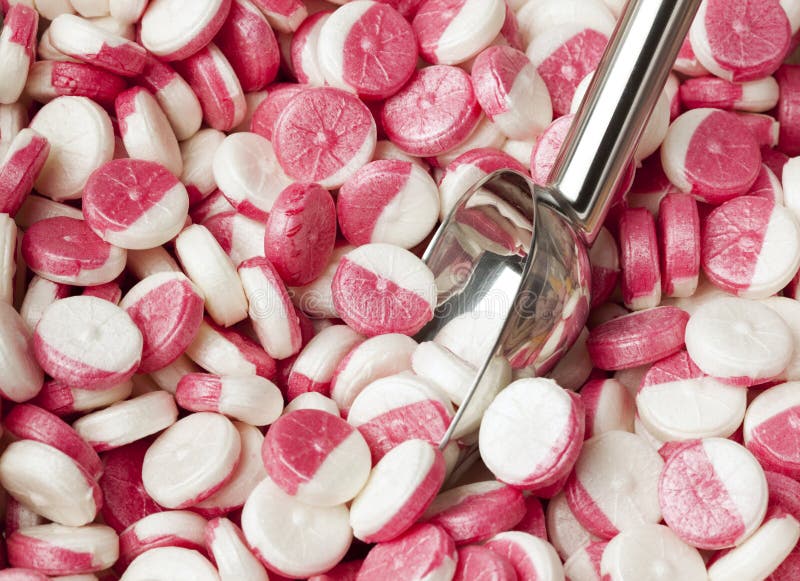 Sucrerie Dure De Rose Et Blanche Avec La Pelle Photo stock - Image du ...