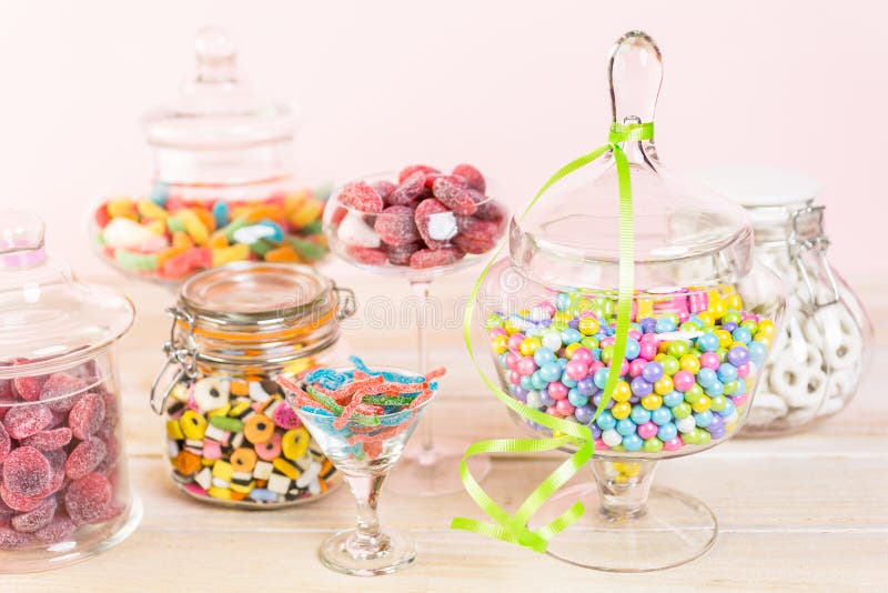 Sucreries image stock. Image du sucré, chocolat, doux - 28652561