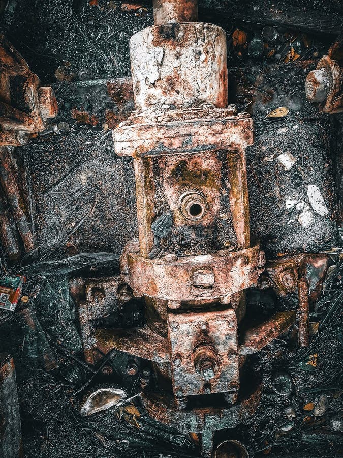 Suction Cup Engine that Begins To Sink into the Water Stock Image ...