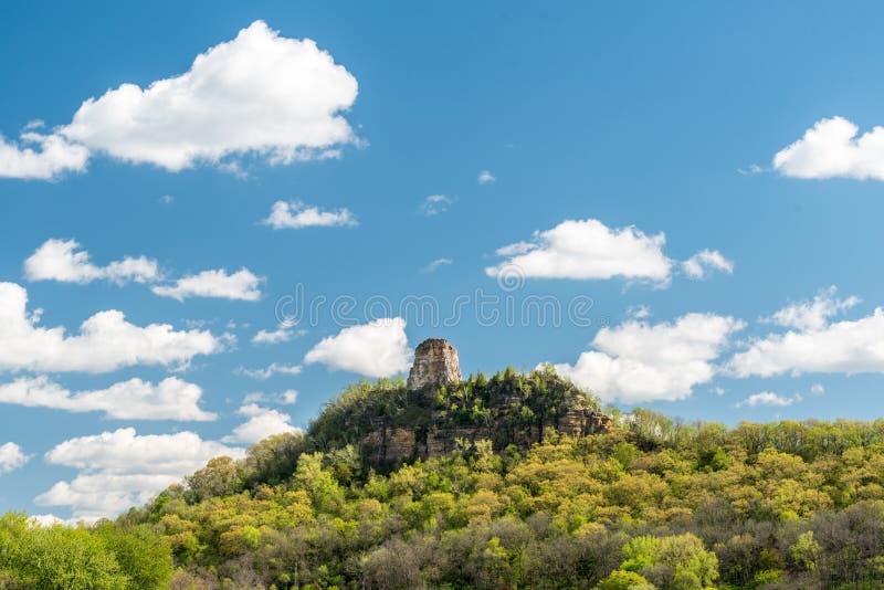 Sugar Loaf Bluff stock image. Image of quarry, springtime - 95225625