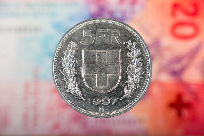 1, 2, 5 Francos Suizos Y Moneda Del Centavo De 50 Suizos Con 1000 ...