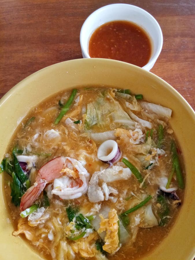 Dry Suki Thai Style with Chinese Cabbage, Pork, Vermicelli and Celery ...