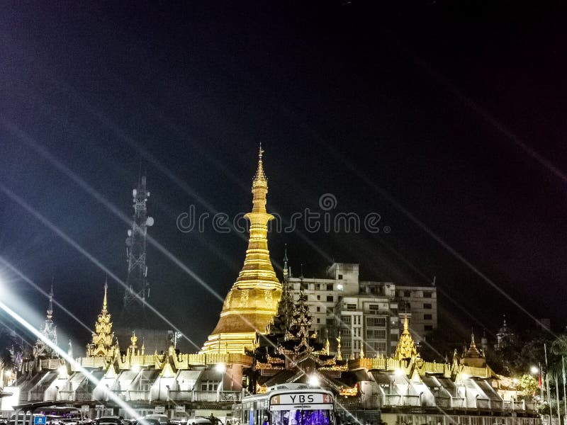Sule Pagoda at Night, Yangon Editorial Image - Image of sule, building ...