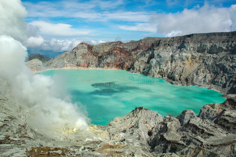 Sulfuric Volcano Lake stock photo. Image of sulfur, edge - 11121862