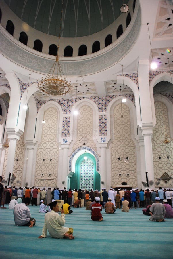 Sultan Ahmad I Mosque, Kuantan, Pahang Editorial Stock Image - Image of ...