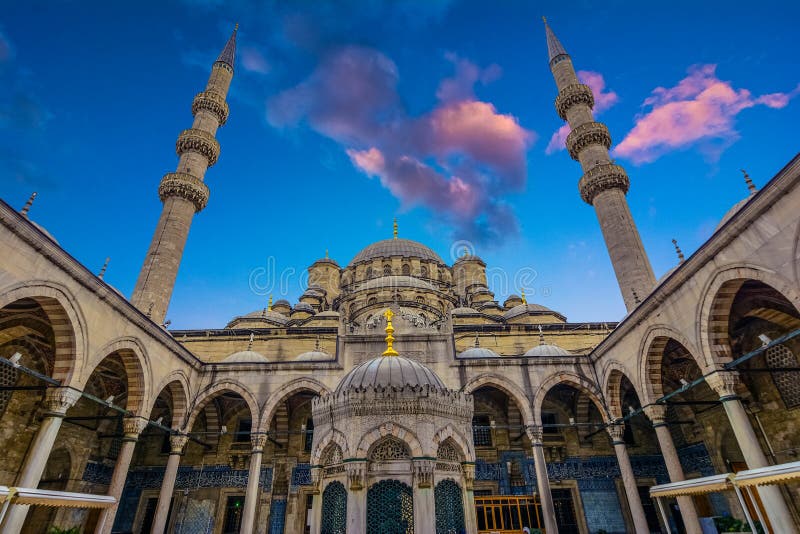 Sultan-Ahmed-Moschee Oder Blaue Moschee, Istanbul, Die Türkei Stockfoto ...