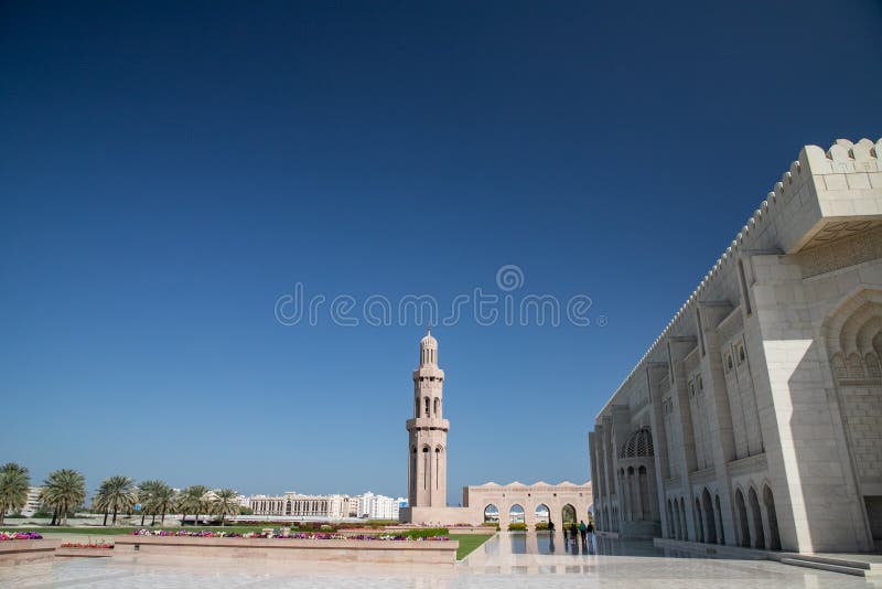 Sultan Qaboos Grand Mosque, Muscat, Oman Stock Photo - Image of grand ...