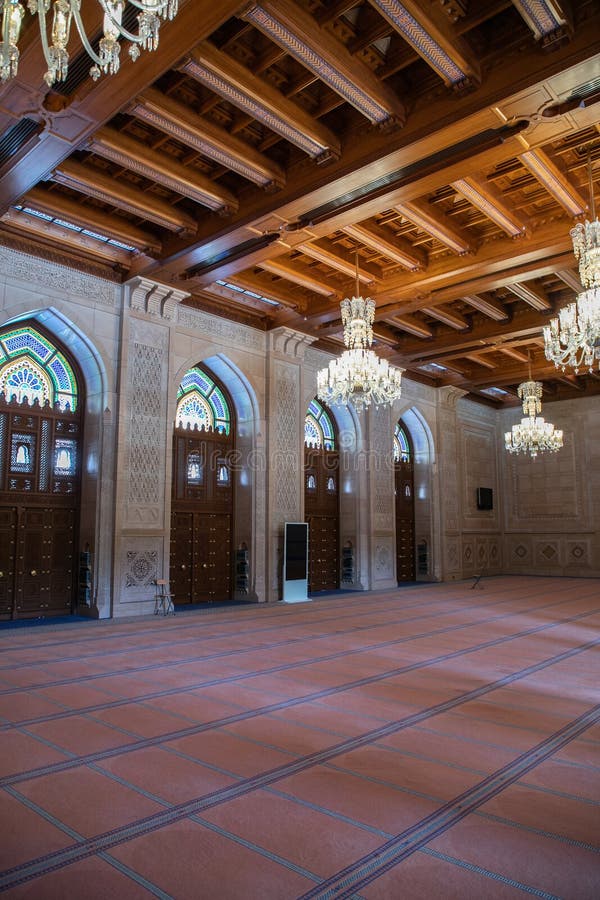 Sultan Qaboos Grand Mosque, Muscat, Oman Editorial Image - Image of ...