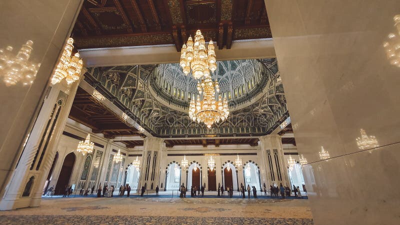 Sultan Qaboos Grand Mosque, Surrounded by Marble Columns, Horizontal ...