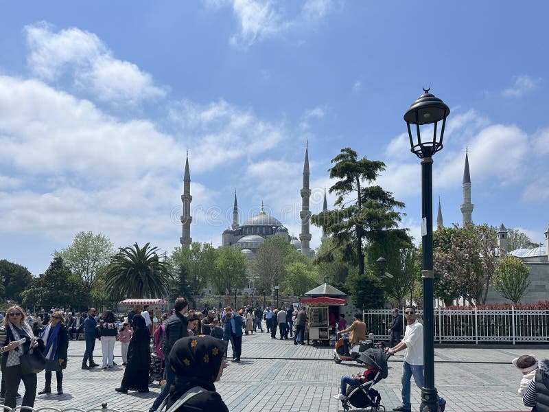 The Sultanahmet Mosque (Blue Mosque) - Istanbul, Turkey Editorial ...