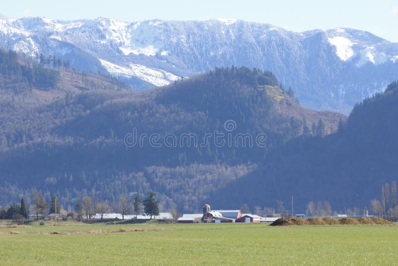 Sumas Mountain Range stock image. Image of sumas, washington - 29346703