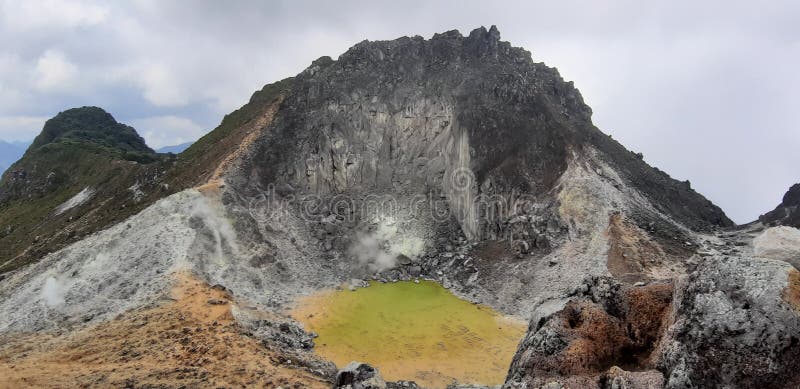 Sumatra Vulkan Berastragi stock image. Image of sumatra - 164094395
