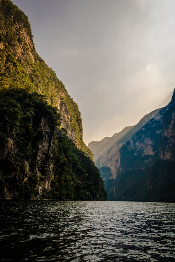Sumidero Canyon - Chiapas, Mexico Stock Image - Image of jungle, beauty ...