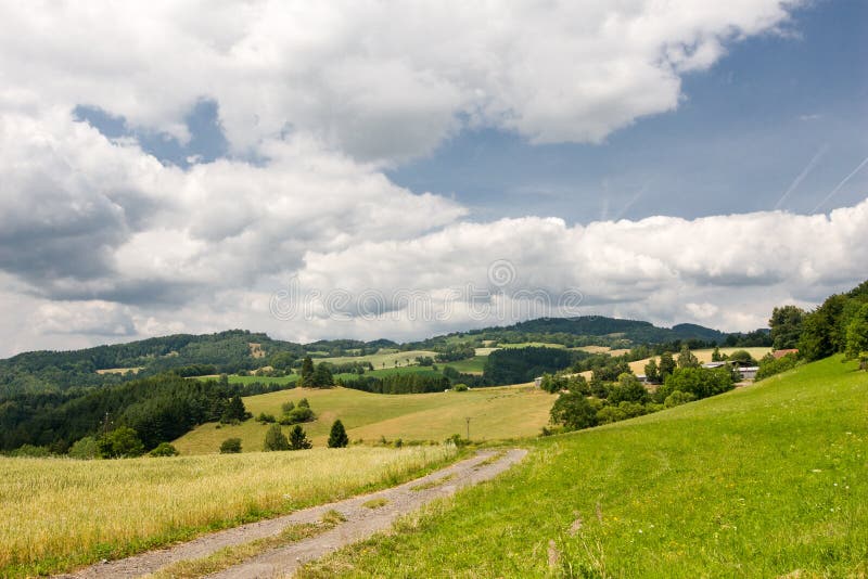 Summer countryside stock image. Image of meadow, country - 32539039