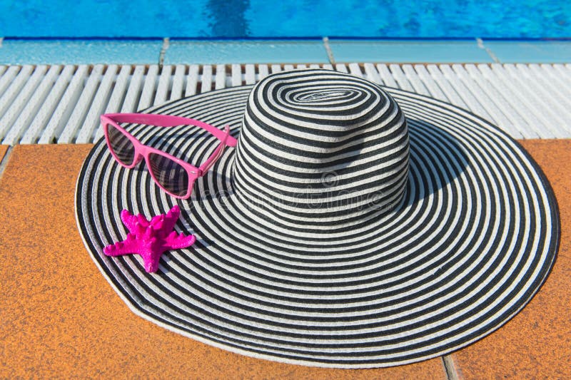 Summer Hat at the Swimming Pool Stock Image - Image of starfish, water ...