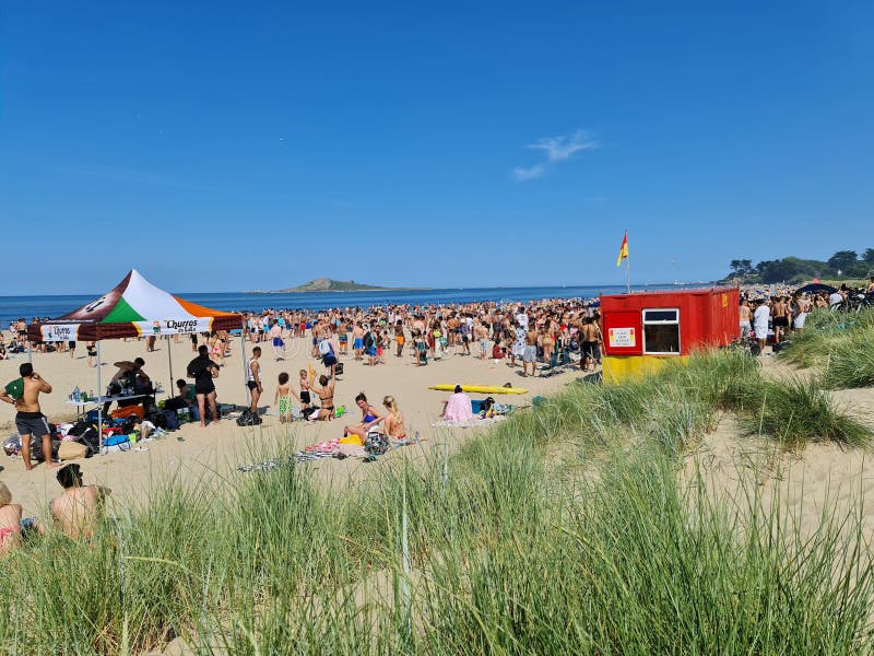 2021 Summer Heatwave in Ireland.Burrow Beach,Dublin 13, Sutton ...