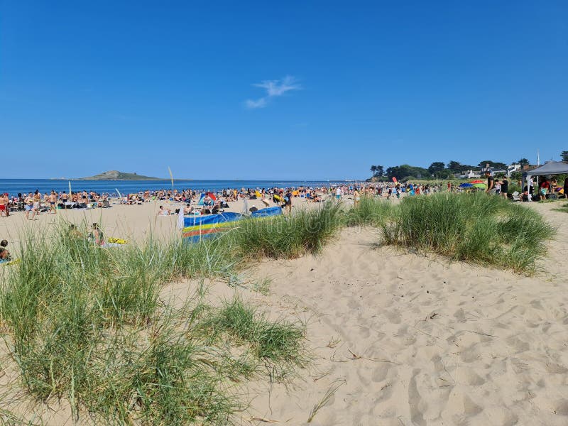 2021 Summer Heatwave in Ireland.Burrow Beach,Dublin 13, Sutton ...