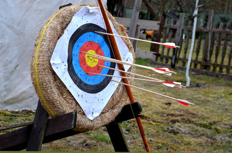 Straw Circle Archery Target Arrows Photos - Free & Royalty-Free Stock ... Straw Circle Archery Target Arrows Photos - Free & Royalty-Free Stock ...